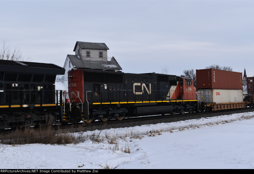 CN 5738